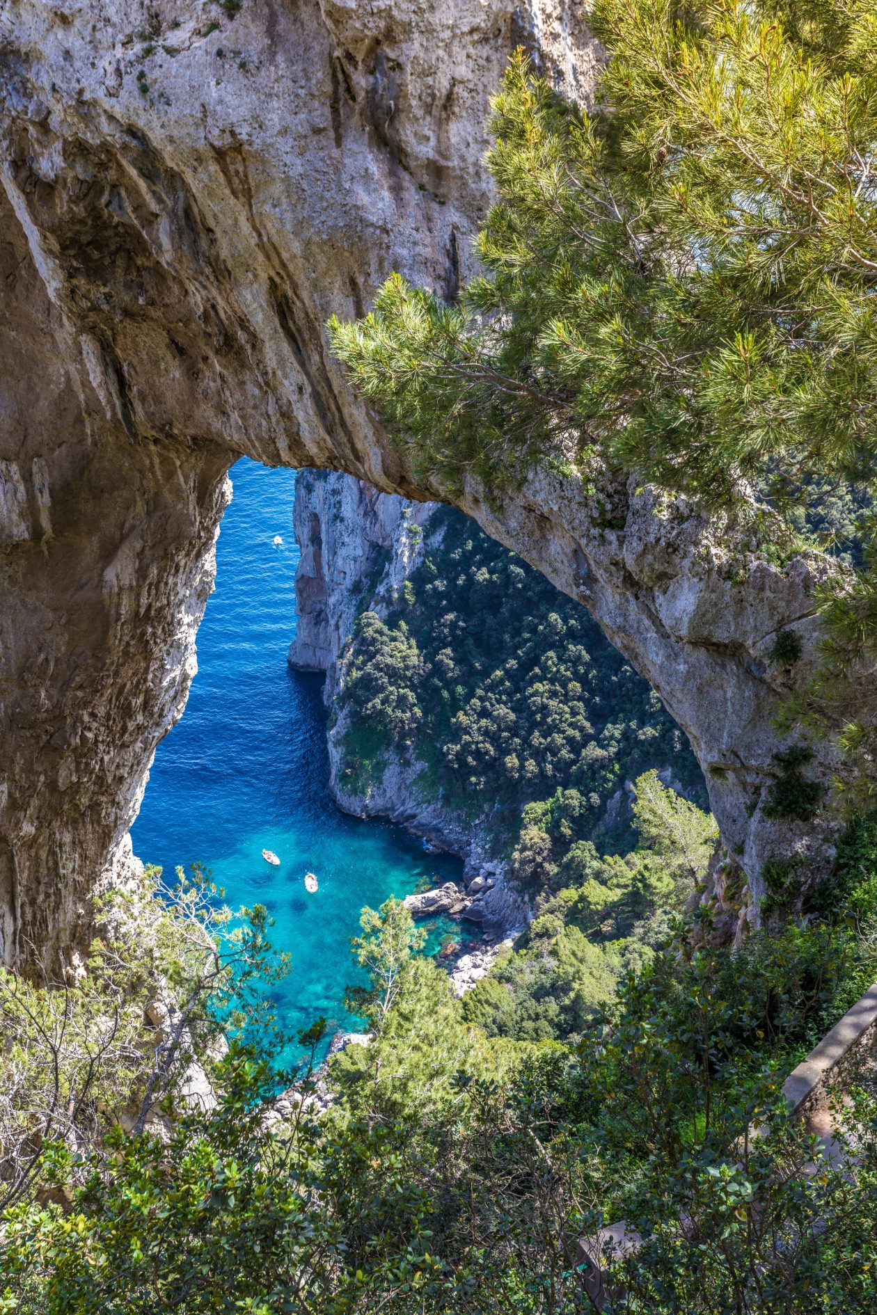 Visit Capri 2020 | What to See | Romantic things to do - 7 Days Abroad